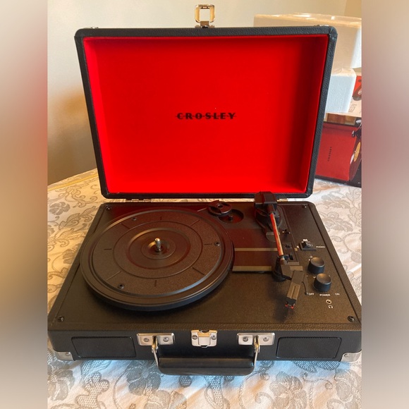 Crosley | Portable Audio & Video | Crosley Cruiser Deluxe Record Player ...